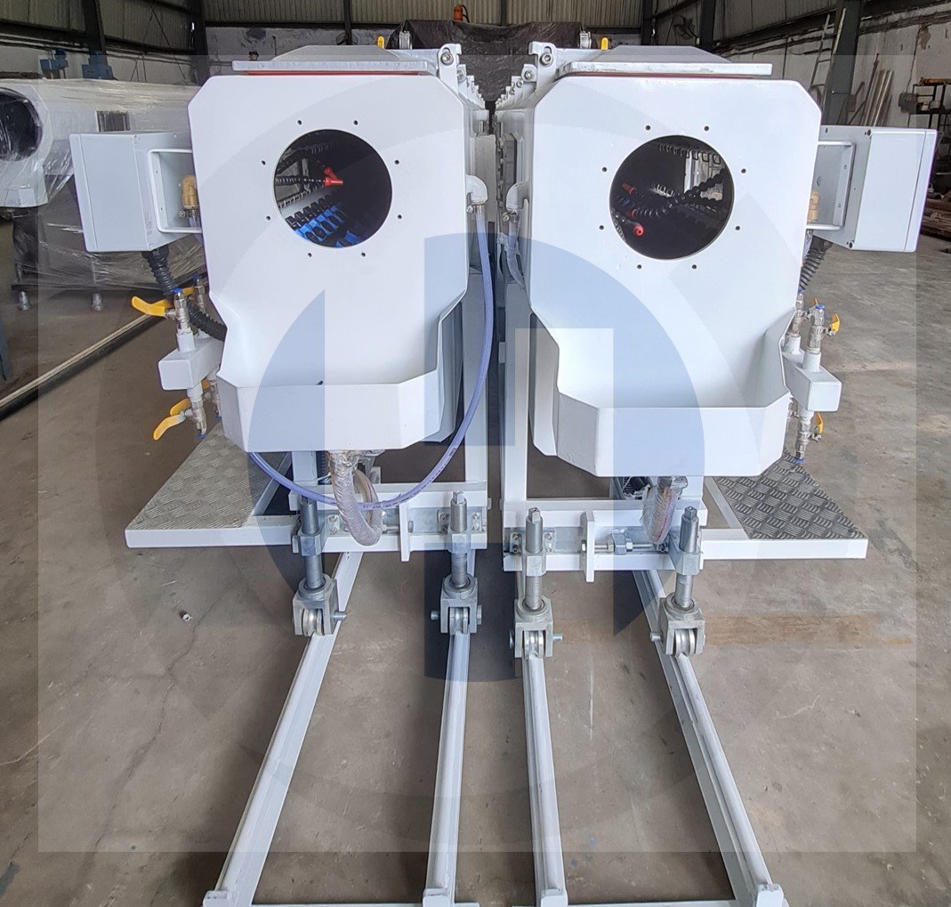 DUAL-SINGLE VACCUM SIZING SPRAY TANK – Hasmukh Engineering Works